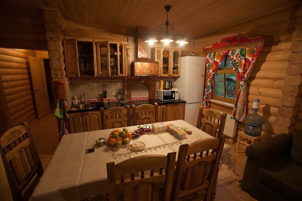 Otel Shishki na Lampushke - Russkaya Derevnya, Saint‑Petersburg ve Leningradskaya oblastı, foto