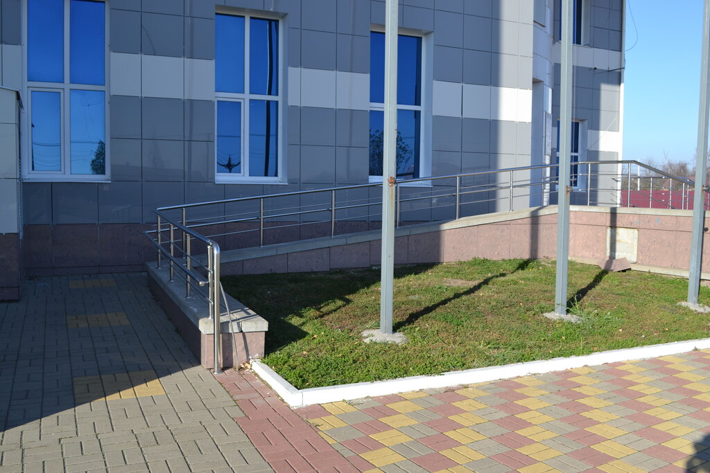 Spor ve eğlence merkezi Культурно-спортивный центр, Belgorodskaya oblastı, foto