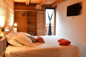 Chambres D'hotes La Pora (Auvergne-Rhône-Alpes, Savoie, Arrondissement d'Albertville, Hauteluce), otel
