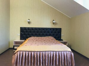 Atmosfera (ulitsa Yashchenko No:37/42, Novocherkassk), otel  Novoçerkassk'tan