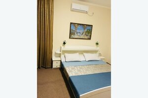 Evel Hotel (Табачная улица No:10, село Солнечногорское), otel  Kırım Cumhuriyeti'nden