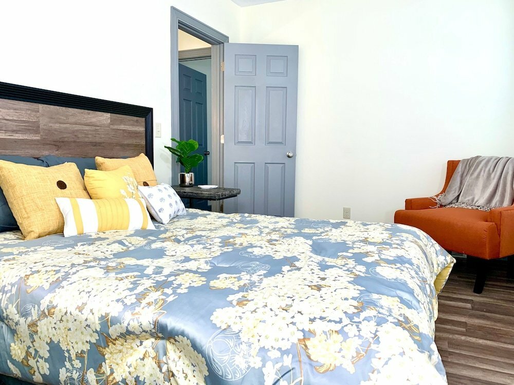 Otel The Iron Scow - With Private Yard & Parking, New York Eyaleti, foto