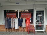 Fashion house (улица Пушкина No:37), i̇ç giyim ve mayo mağazası  Simferopol'dan (Akmescit'ten)