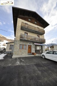 MilHouse (Lombardy, Sondrio, Via Rasia), otel  Lombardiya'dan