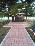 Воинам, павшим в годы Великой Отечественной войны (ulitsa Lenina No:28, selo Sergeyevka), anıt, heykel  Voronejskaya oblastından