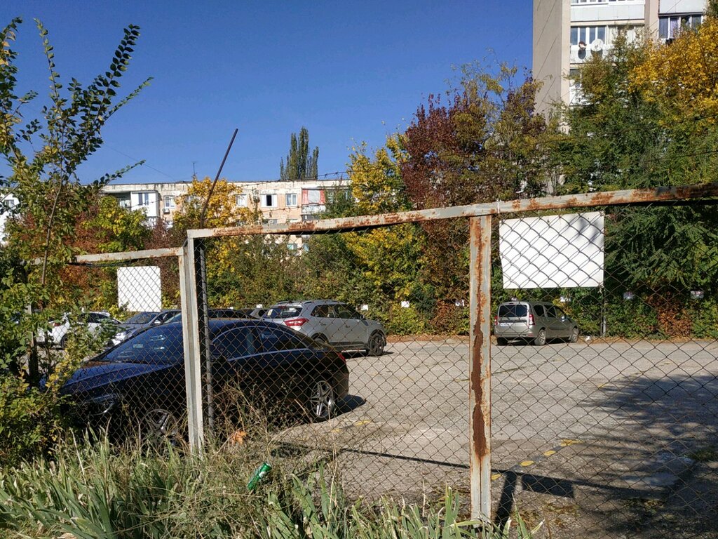 Otoparklar Киевская, Simferopol (Akmescit), foto