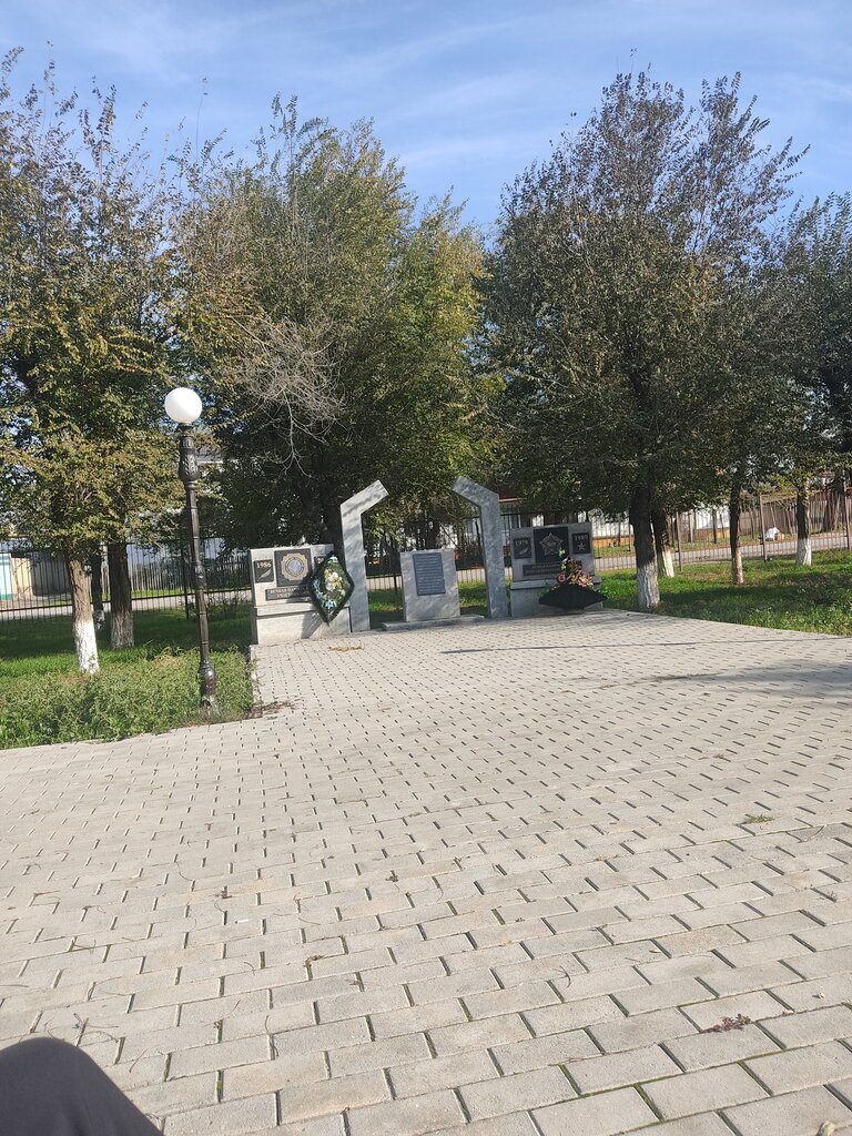 Anıt, heykel Памятник, Dağıstan, foto