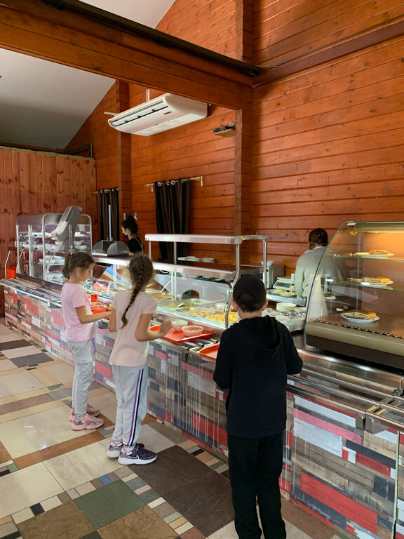 Kantin, yemekhane Друзья, Soçi, foto