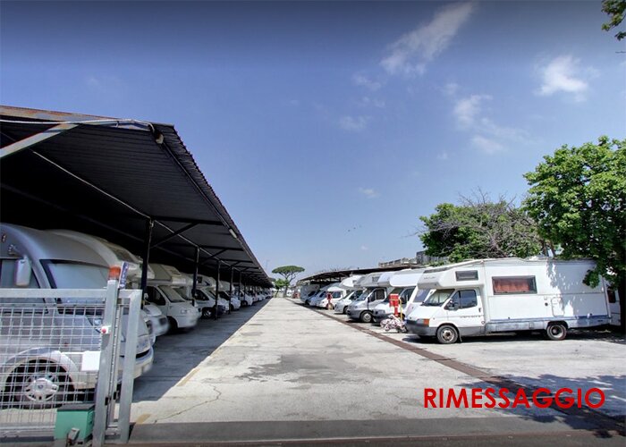 Karavan La Boutique Del Campeggiatore - Mega Shop - Vendita ed Assistenza Camper, Campania, foto