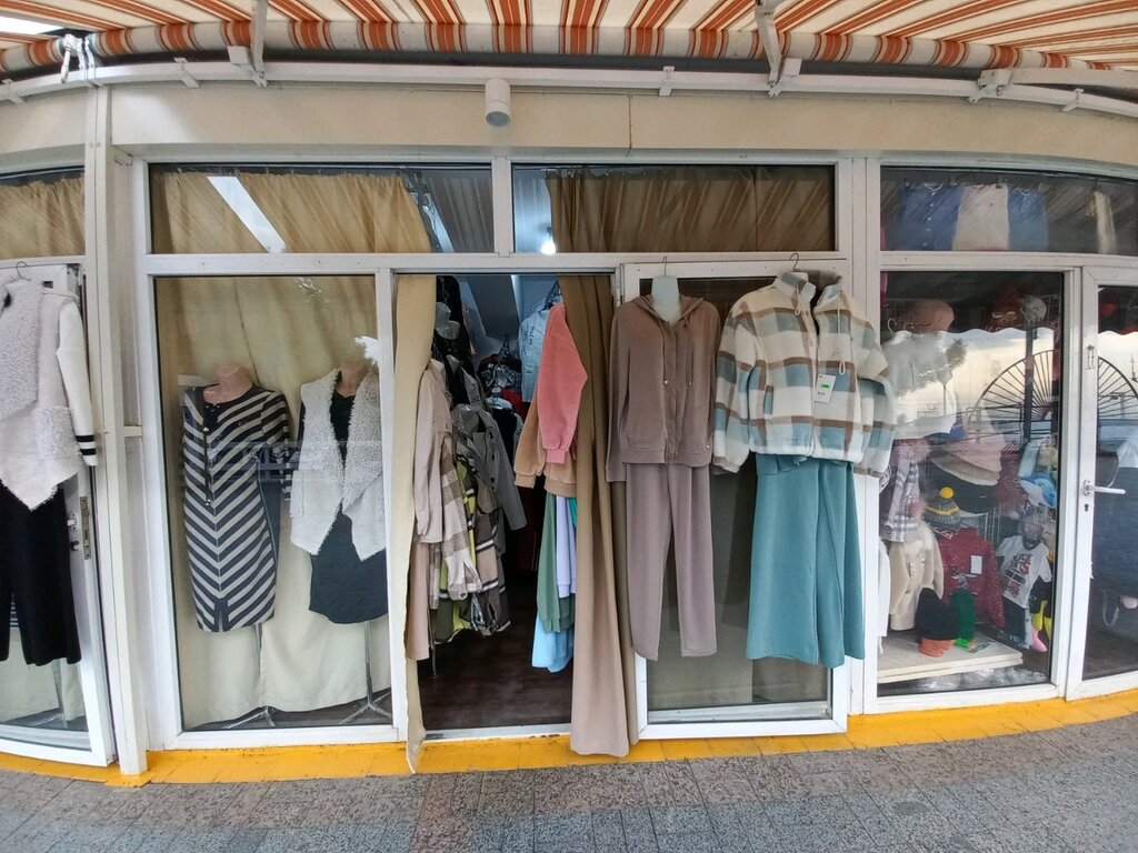 Giyim mağazası Женская одежда, Soçi, foto