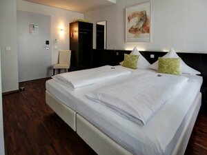 Art Hotel Lauterbach (Fruchthallstraße No:15, Kaiserslautern), otel  Kaiserslautern'den
