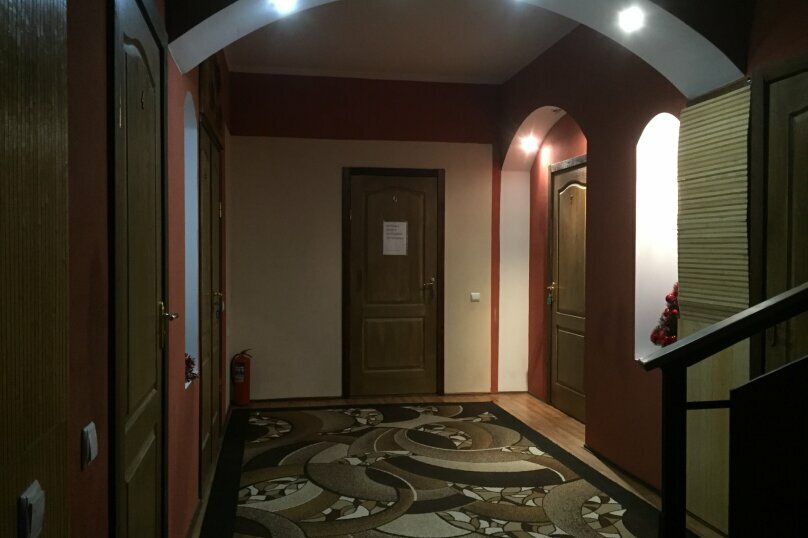 Otel Gostevoi dom Dmitrievskii, Yalta, foto