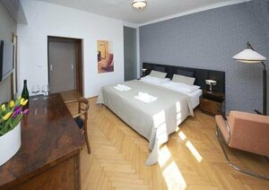 Bed&Breakfast Klafé (Jihomoravský kraj, Brno, Klacelova), otel  Brno'dan