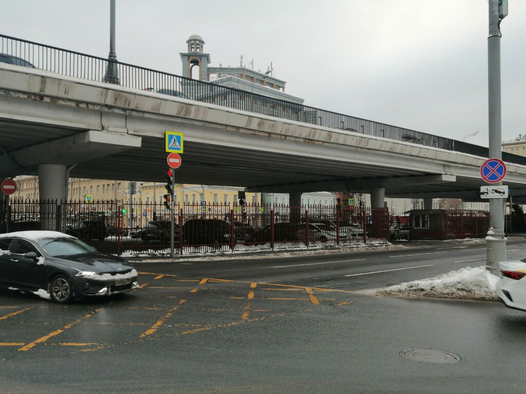 Otoparklar Gbu Gormost Avtostoyanka № 21-2, Moskova, foto