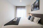 Guestready - Three Mirrors (Avenida de Rodrigues de Freitas No:258), otel  Porto'dan