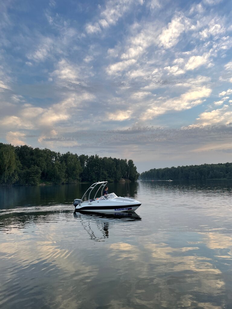 Tekne, yat, gemi kiralama Kater Tishkovo, Moskova ve Moskovskaya oblastı, foto