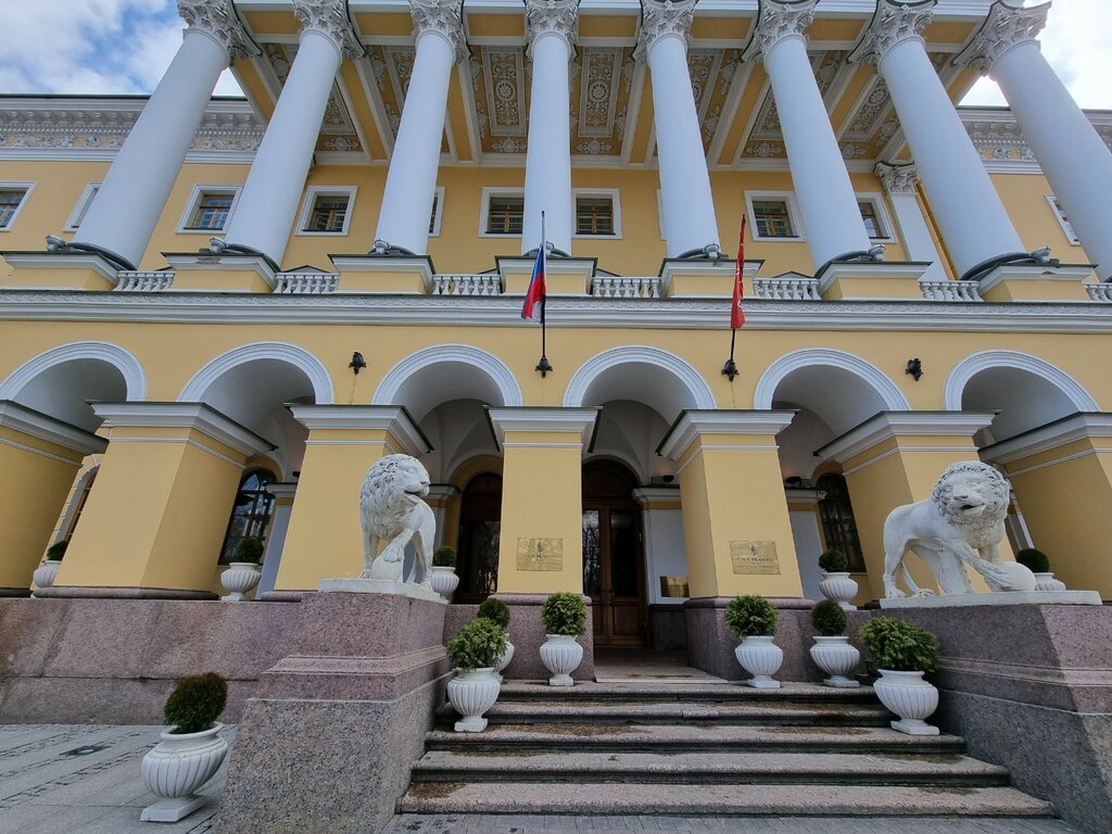 ATM'ler Raiffeisenbank, Saint‑Petersburg, foto