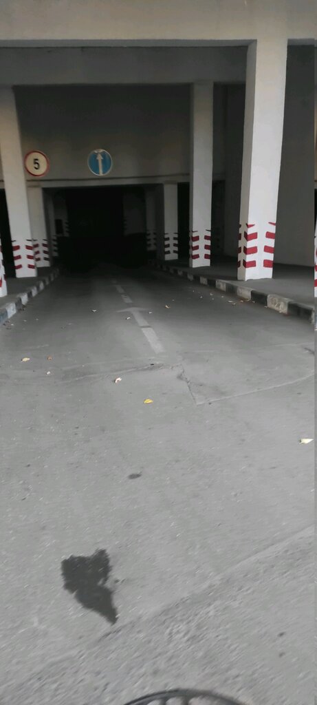 Otoparklar Подземный паркинг, Moskova, foto