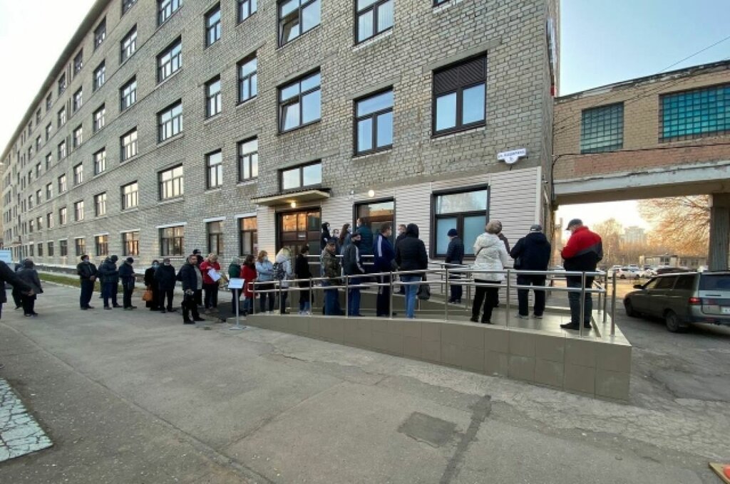 Aşılama noktası Пункт вакцинации в Единый центр вакцинации, Riazan, foto