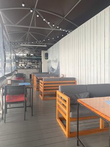 Midiynoe Mesto (Primorskaya Street No:17/2, Tsentralniy Microdistrict), restoran  Soçi'den