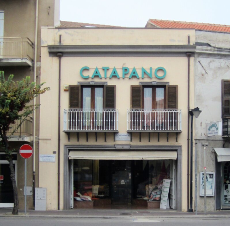 Giyim mağazası Catapano Due, Oristano, foto