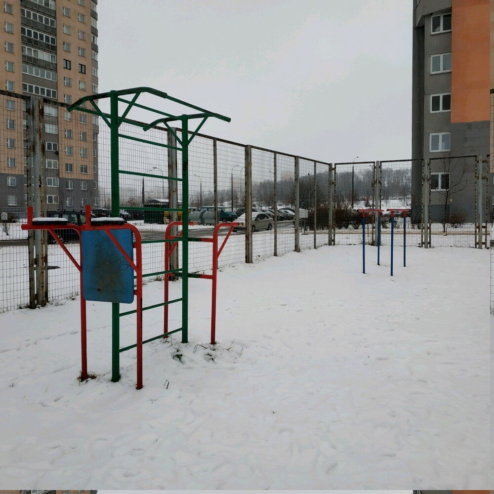 Spor alanı Спортплощадка, воркаут, Minsk, foto