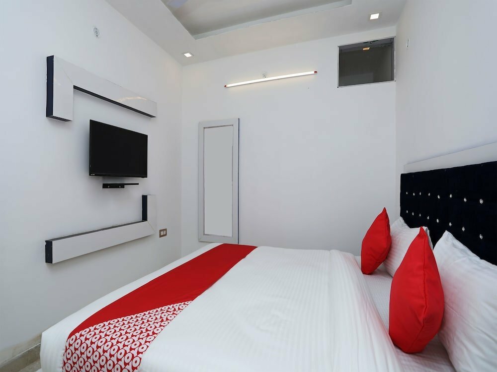 Otel Oyo Flagship 14945 Hotel Uk-07, Uttarakhand, foto