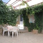 Leto (Bogdana Khmelnitskogo Street No:38), otel  Yeysk'ten