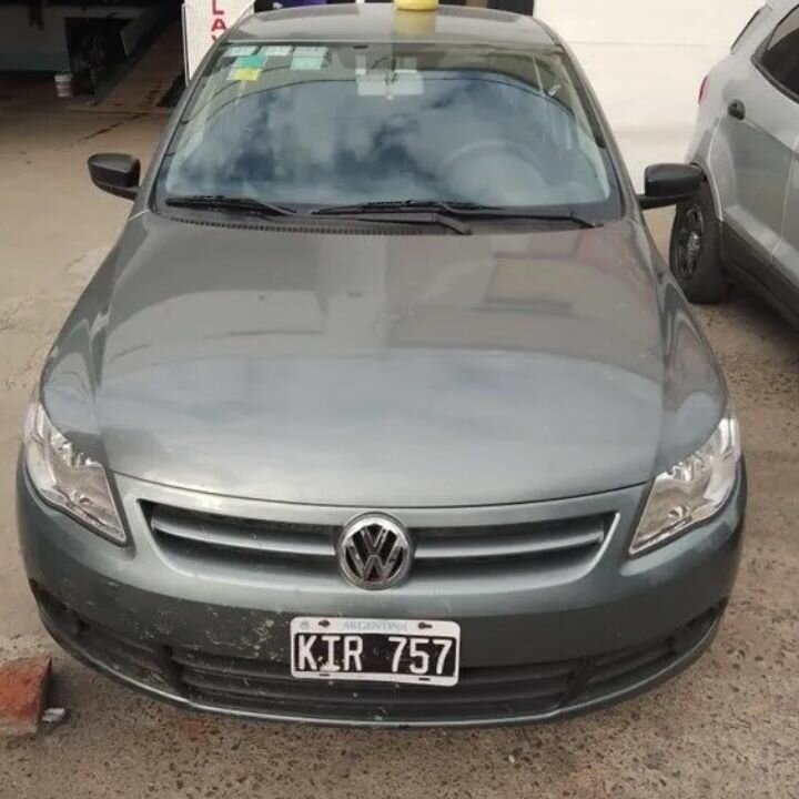Otomobil satış galerileri Carlos Esteves Autos, La Plata, foto
