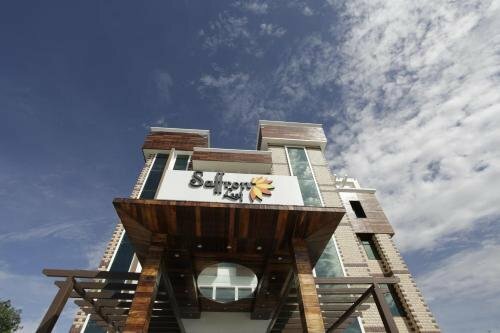 Otel Hotel Saffron Leaf, Dehradun, foto