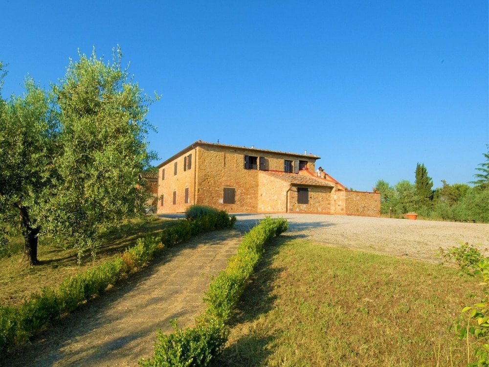 Otel Belvilla by Oyo Casanova-apt14, Toskana, foto