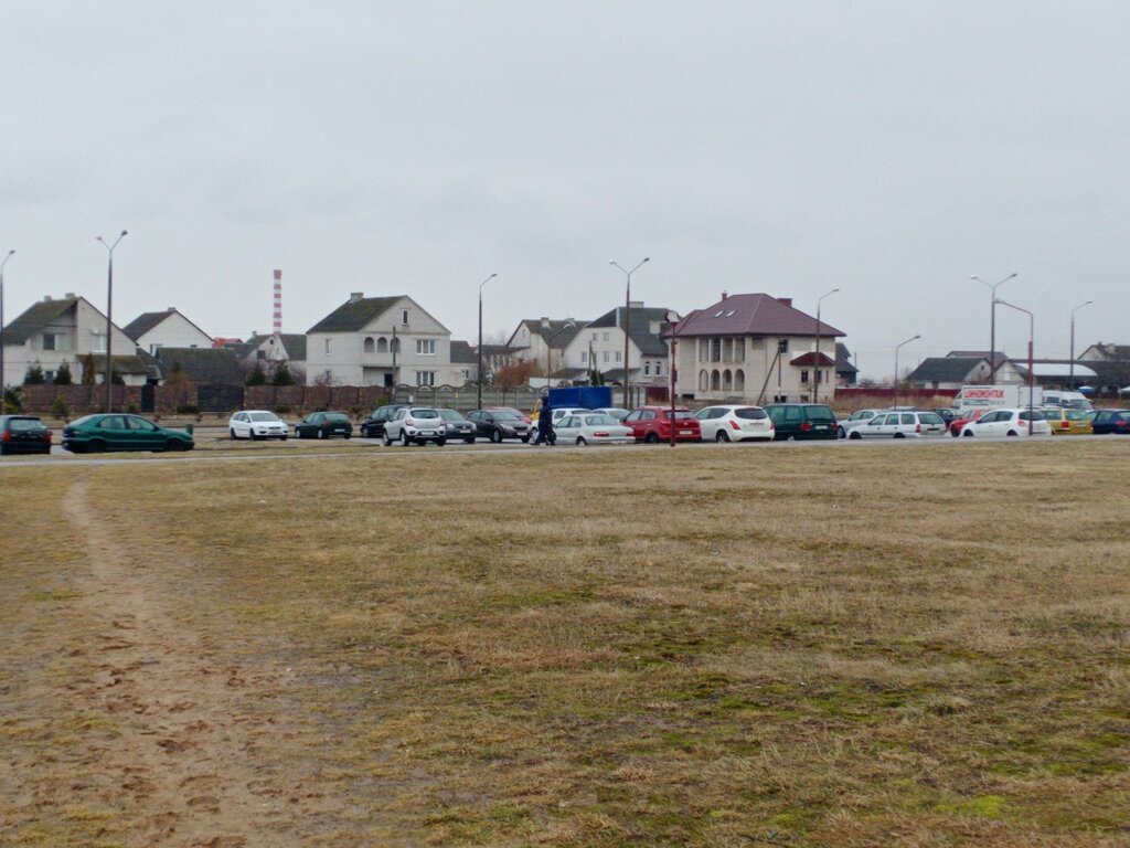 Otoparklar Parking lot, Grodno, foto