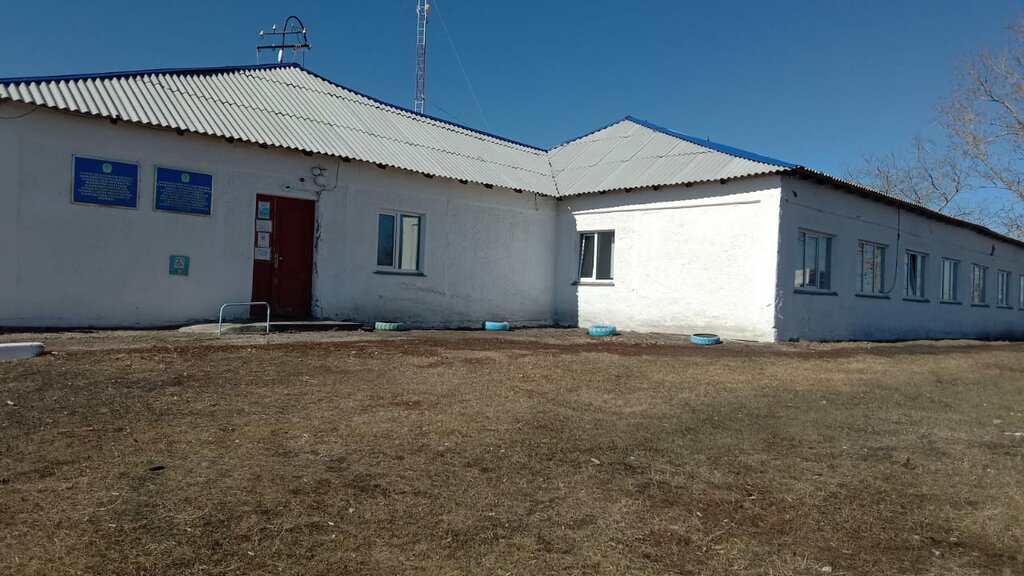 Ortaokul Berlik Basic School, Kuzey Kazakistan eyaleti, foto