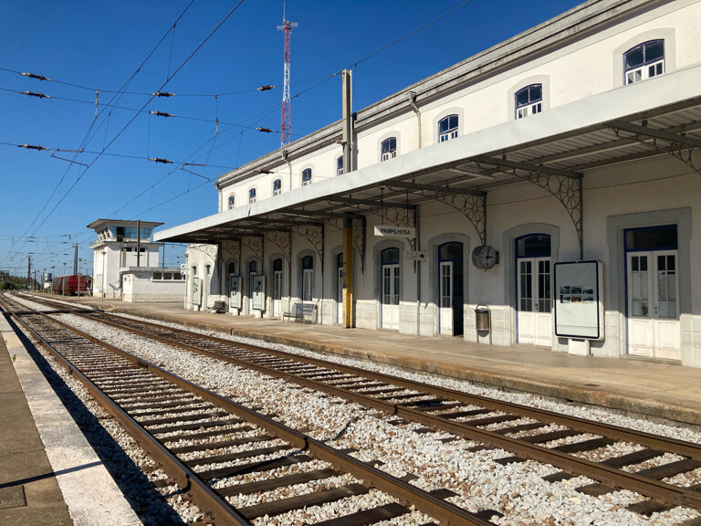 Tren istasyonu Pampilhosa, Dünya, foto