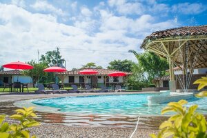 Hotel Campestre Montecarlo (Quindio), otel