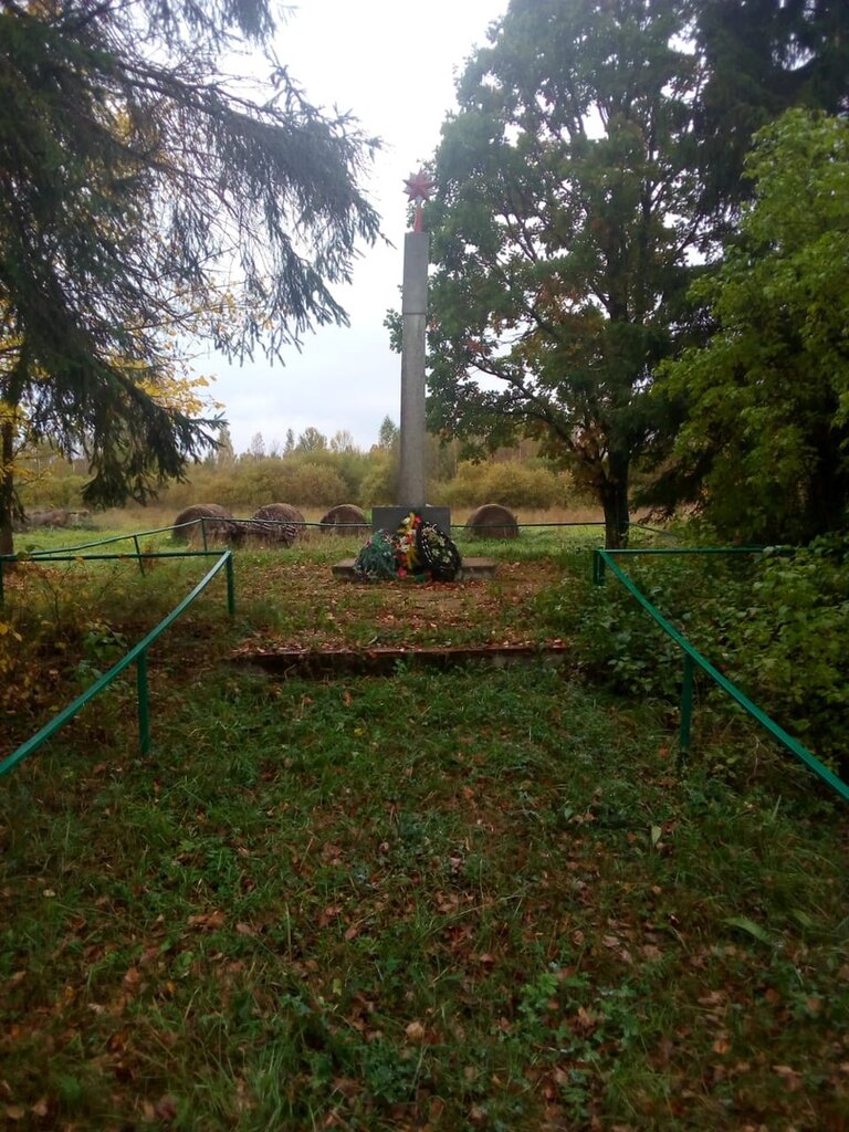 Anıt, heykel Погибшим в Великой Отечественной войне 1941-1945 гг, Pskovskaya oblastı, foto