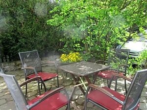 Auberge De L'Arzon (Auvergne-Rhône-Alpes, Haute-Loire, Arrondissement du Puy-en-Velay, Chomelix), otel
