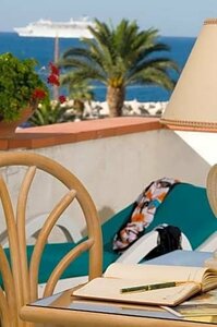 Hotel Villa Angelica (Campania, Province of Naples, Lacco Ameno, Via 4 Novembre), otel  Campania'dan