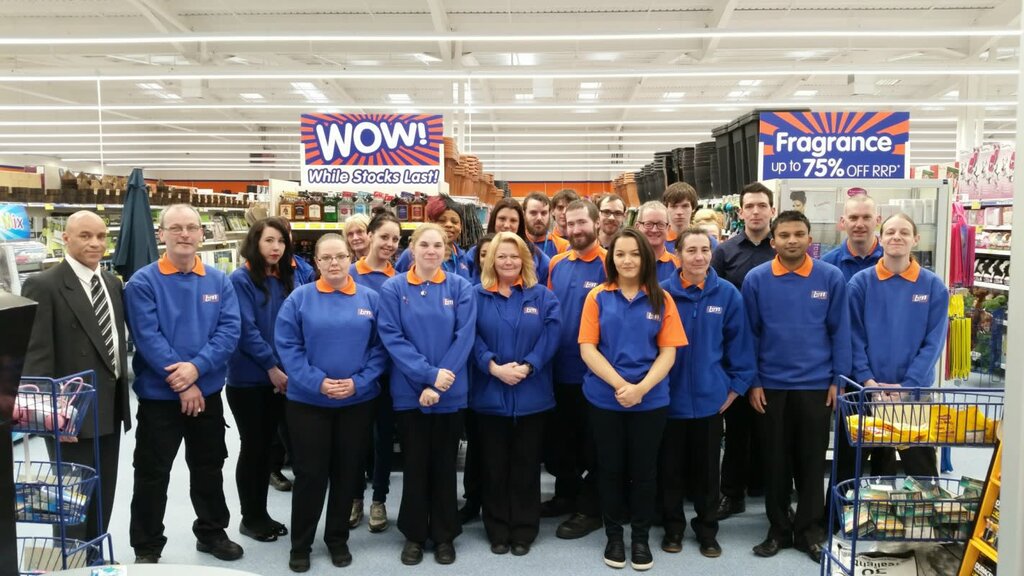 Şans oyunları B&m Home Store with Garden Centre, İngiltere, foto