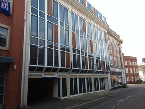Elm Street (Wales, Cardiff, Elm Street), otel  Cardiff'ten
