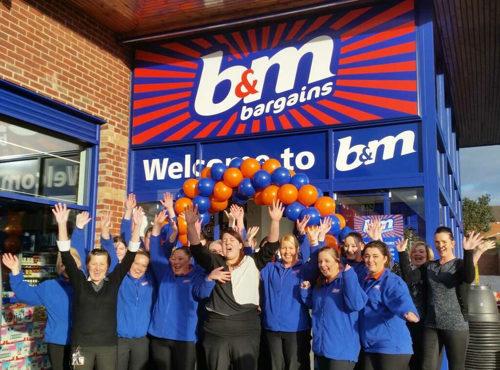 Şans oyunları B&m Store, İngiltere, foto