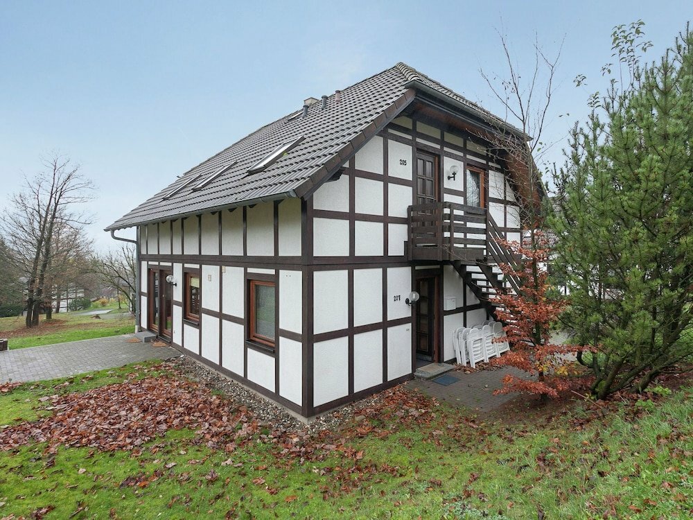 Kısa süreli konaklama Spacious Apartment in Frankenau Hesse near Forest, Hesse, foto