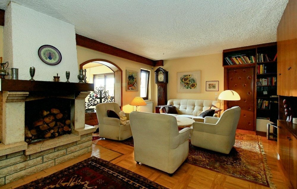 Otel Awesome Home in Porec With Wifi and 3 Bedrooms, Dünya, foto