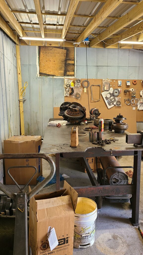 Kamyon ve ağır vasıta satış ve servis firmaları Bryant & Sons Unlimited Inc, Wilmington, foto