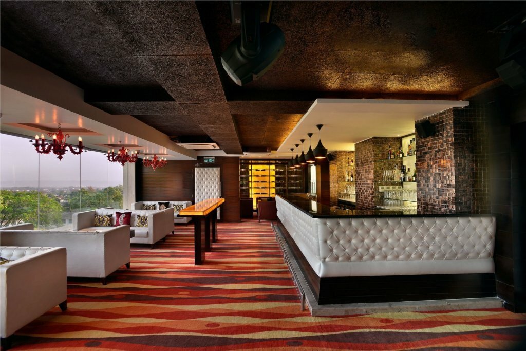 Otel Four Points by Sheraton Dehradun, Uttarakhand, foto