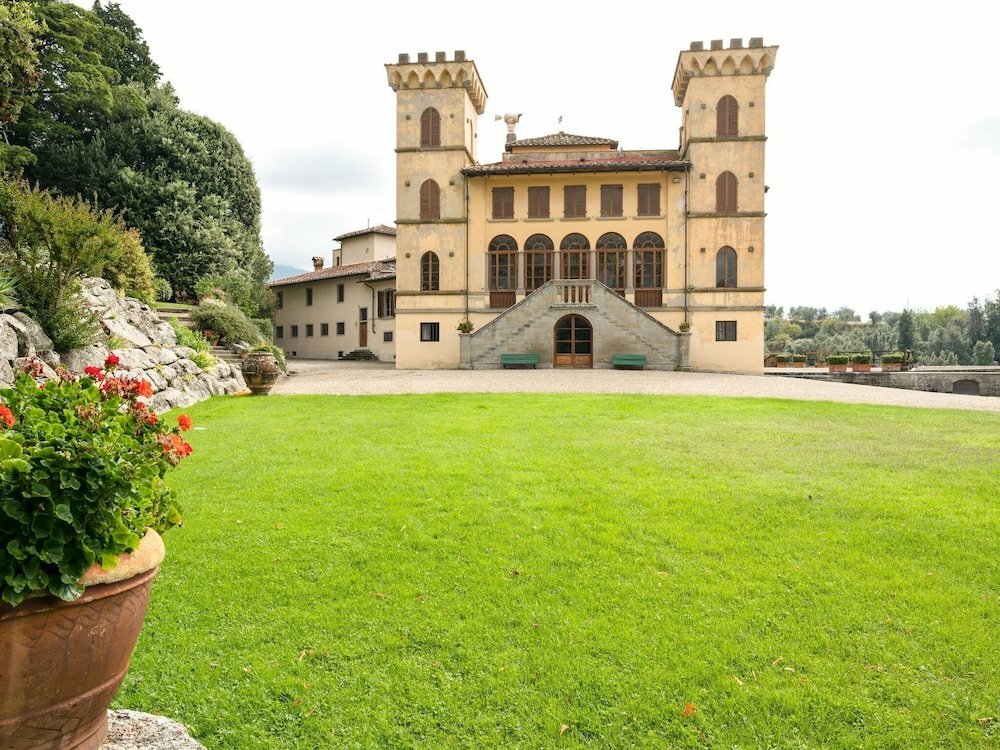 Otel Holiday Home in Calm Surroundings With Unspoiled Nature, Toskana, foto