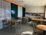 Heltermaa Hotel (No:1, Heltermaa küla, Heltermaa sadam), otel  Hiiu Vilayeti'nden