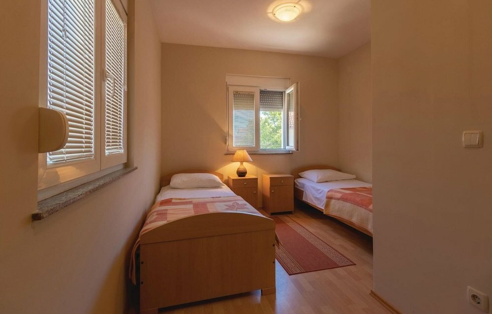 Otel Awesome Home in Zadar With Wifi and 2 Bedrooms, Zadar, foto