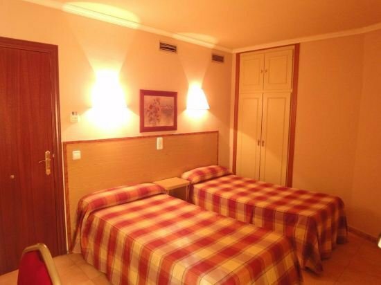 Otel Hostal Castilla Fuenlabrada, Madrid, foto