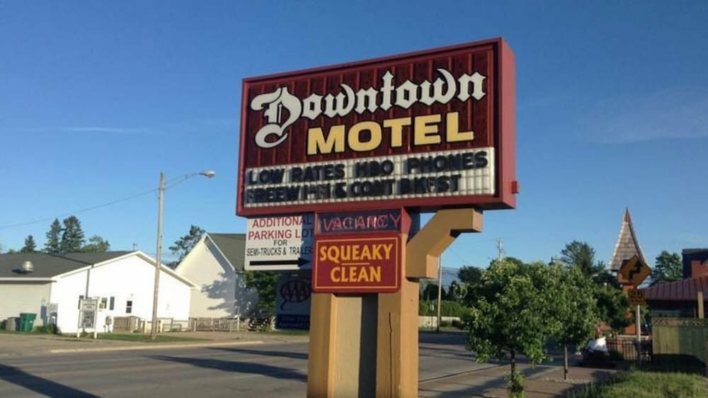 Otel Downtown Motel, Gaylord, foto